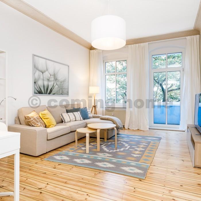 Comfi Style at Simon-Dach-Strasse: Beautiful old building... » coming home