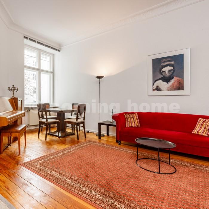 Living in Berlin: Classic old style apartment with piano,... » coming home